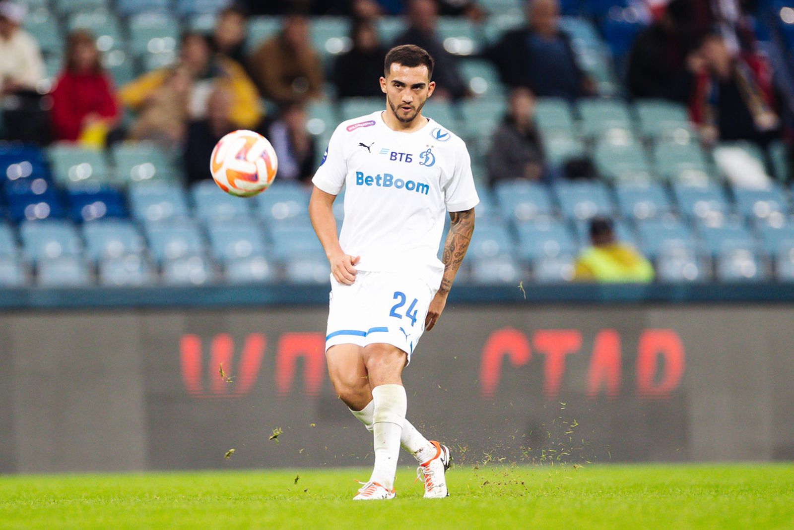 Стало известно, когда Чавес и Касерес вернутся в общую группу «Динамо»