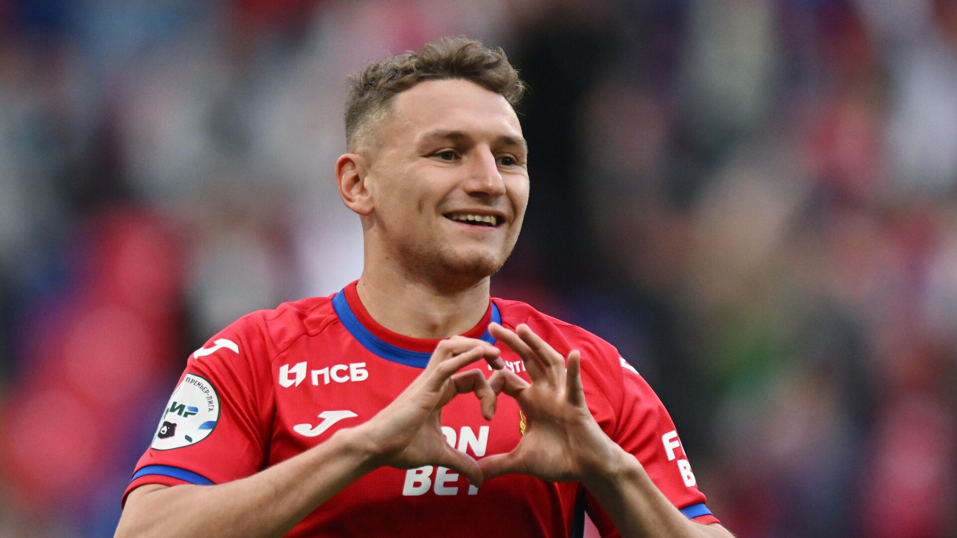 Чалов после продления контракта с ЦСКА вспомнил, как подписывали первое ...