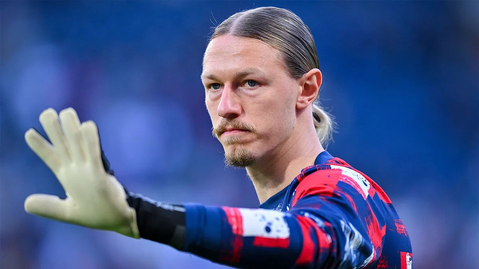 Луис Энрике не рассматривает Сафонова как основного вратаря ПСЖ